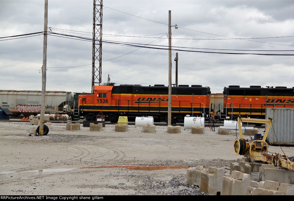 BNSF 1536 roster shot.